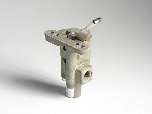 111817 by WILLIAMS CONTROLS - WM-219-C4 VALVE,TOGGLE